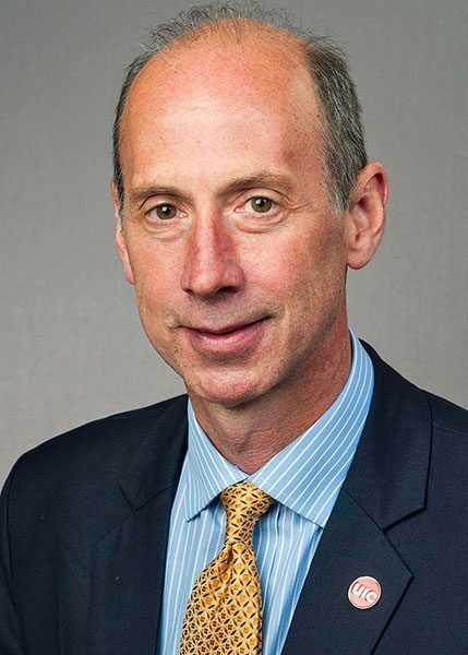 World-Class Instructors in Woodland Hills | Vista Faculty